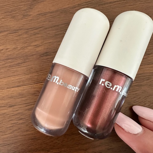 R.E.M. Beauty | Makeup | Rem Beauty Liquid Eyeshadow Duo | Poshmark